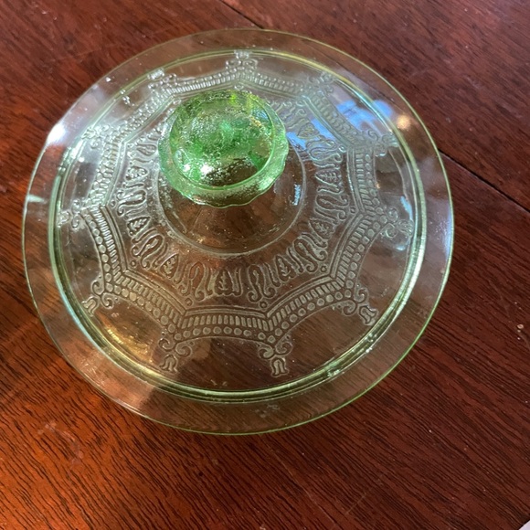 Anchor Hocking | Accents | Vintage Anchor Hocking Green Glass Cracker ...